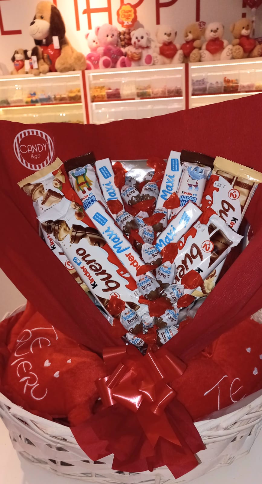 Ramo de chocolatines Kinder para San Valentín | Chuches online CANDY&go